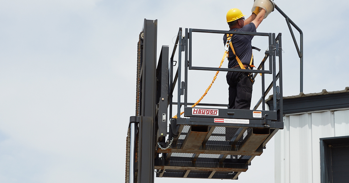 Safely using forklift cages